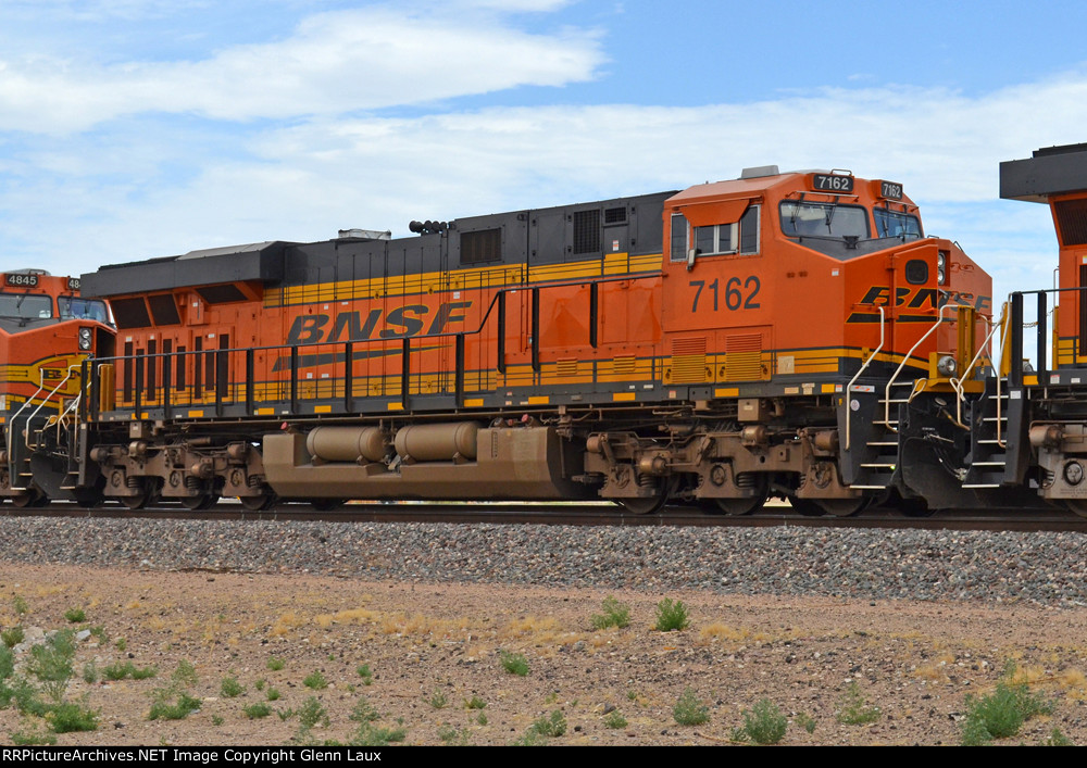 BNSF 7162